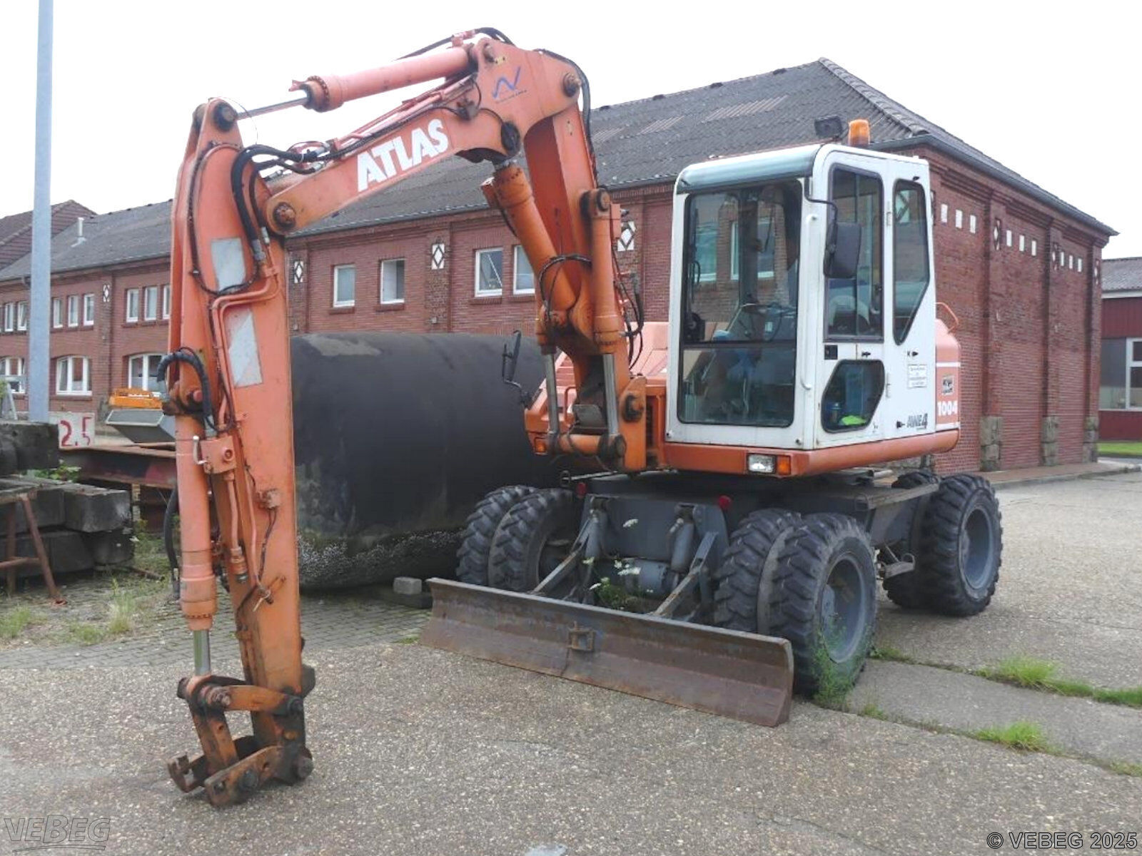 Mobilbagger Atlas 1004 | Ausschreibung/Los 2550440.004 | VEBEG ...